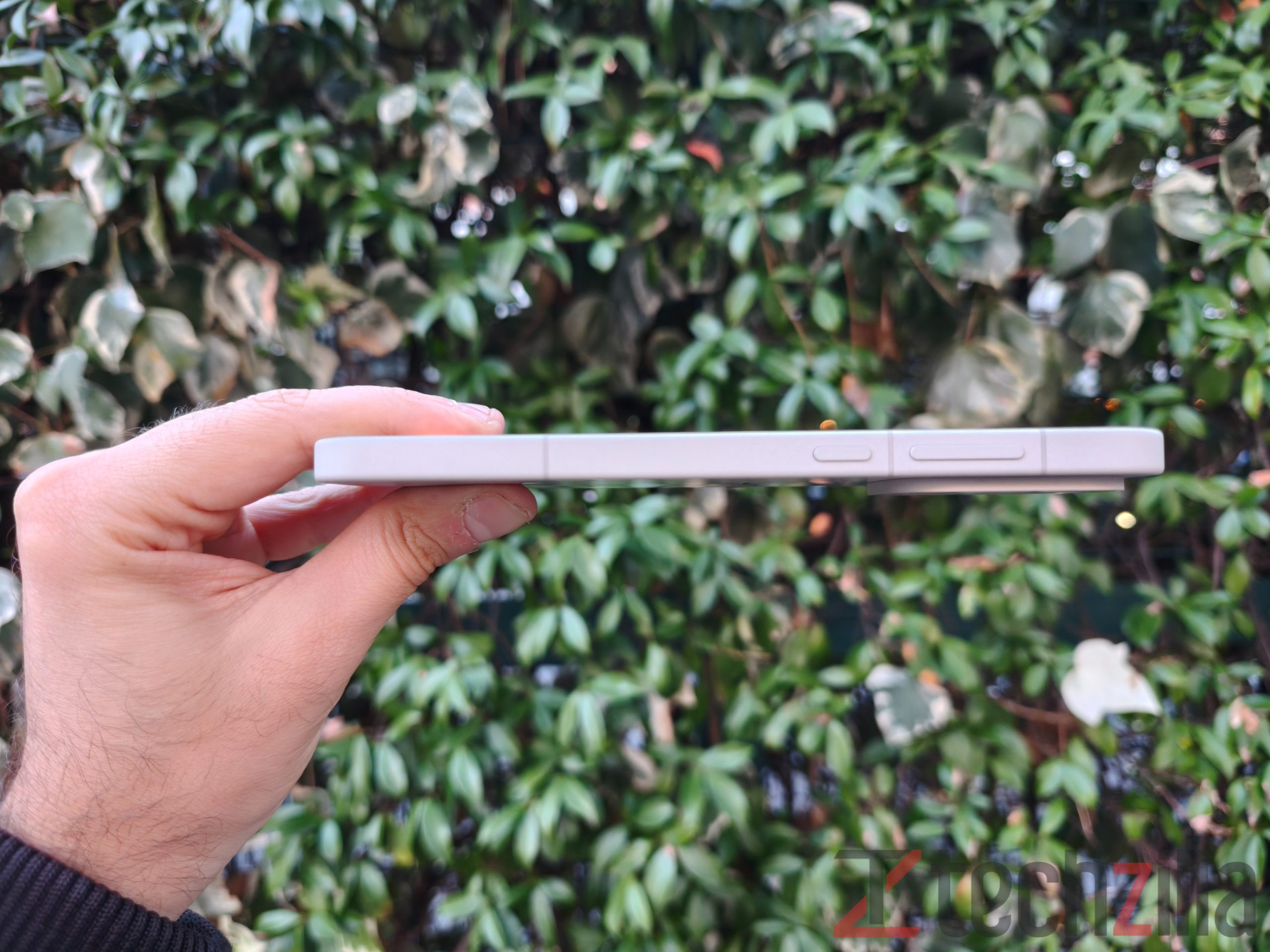 Recensione OnePlus 15: autonomia e fluidità da record, ma con qualche compromesso • Techzilla